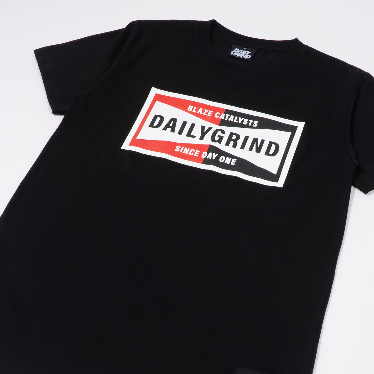 DAILY GRIND GLINT TSHIRT BLACK | Daily Grind Store PH